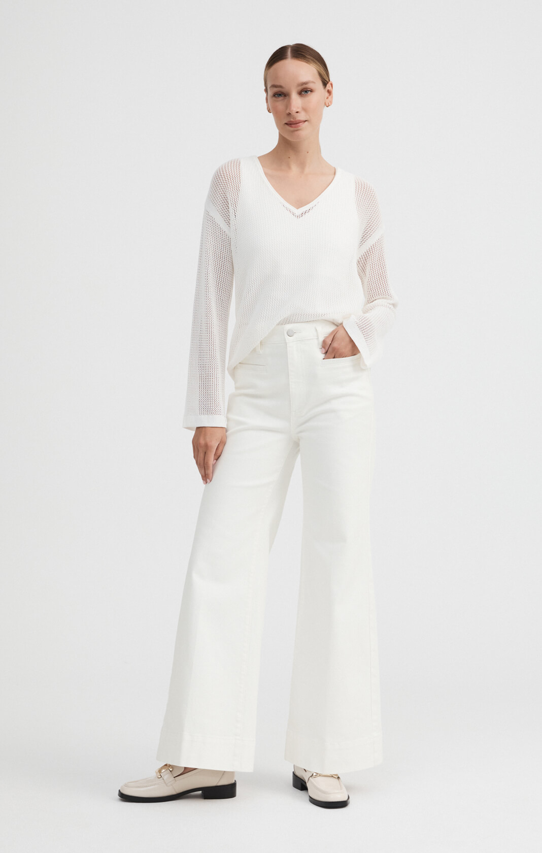 Best White Outfits for Women (All White Outfits for Ladies) - StylePersuit